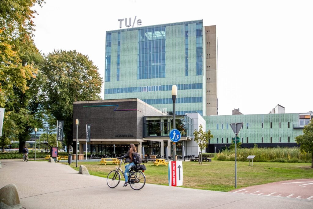 International PhD Position in System Dynamics at Eindhoven University ...